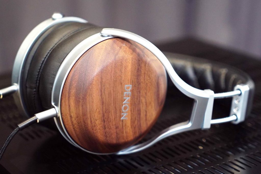 Denon AH-D7200 Headphone Review – Is it worth the price?