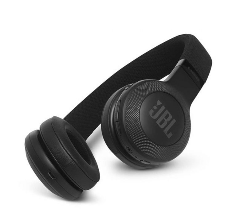 The 10 Best JBL Headphones in 2024 - Bass Head Speakers