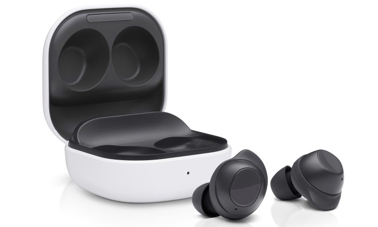 The 10 Best Earbuds for Small Ears in 2025 - Bass Head Speakers